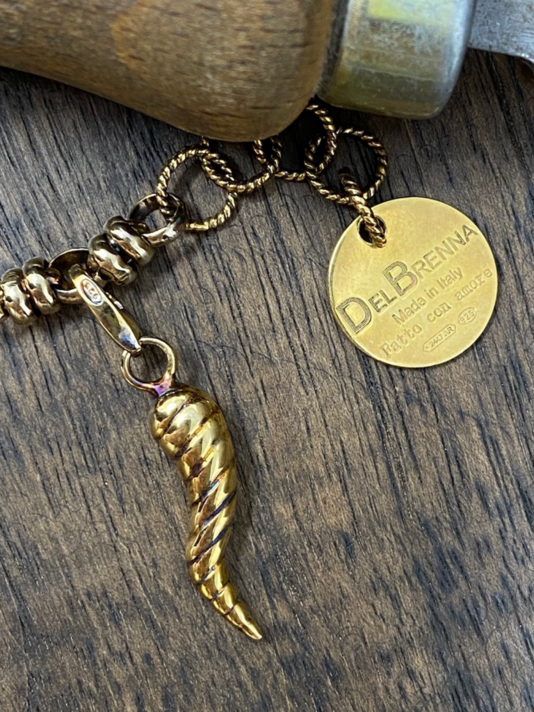 Italian Horn Necklace Meaning: Unveil Its Mystique!